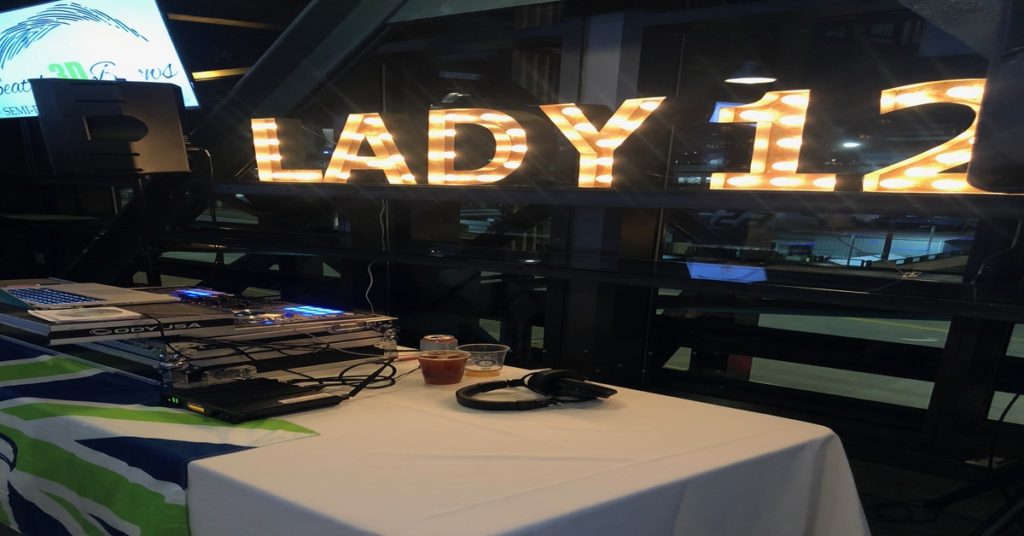 Lady 12’s amazing fashion show captures versatility in models, ensembles