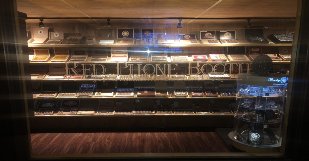 Red Phone Booth brings old-school vibes back to downtown Atlanta