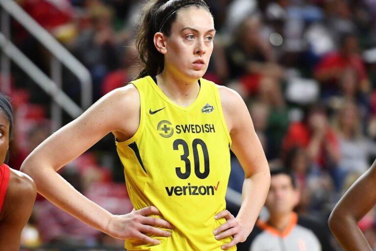 Breanna Stewart: WNBA Champion signing with New York Liberty