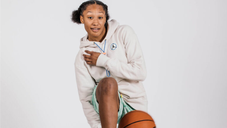 Historic recruit, No. 6 Kiyomi McMiller, visiting Lady Vols