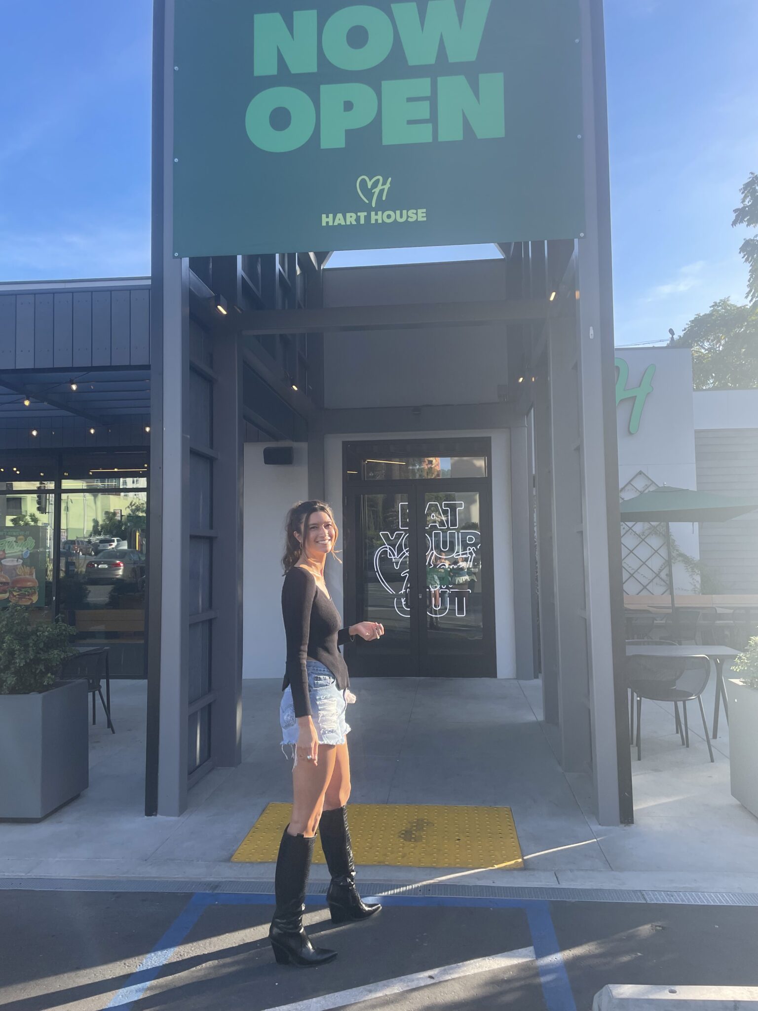 Kevin Hart's Hart House: Revolutionary Vegan Fast Food Restaurant